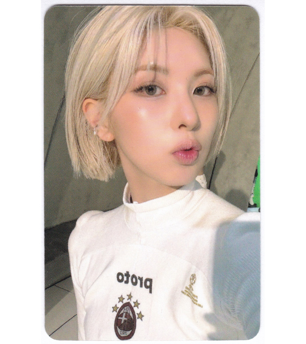 KARTA: NMIXX - FE3O4: FORWARD - GO / READY VER. LILY